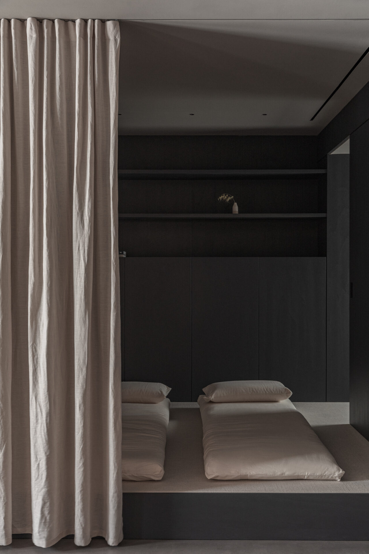 La Finca Roja y la València de Francesc Rifé — Flat Magazine